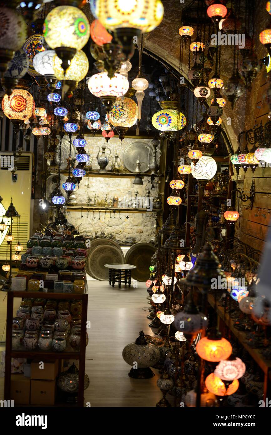Shops in fethiye market turkey Banque de photographies et d’images à ...