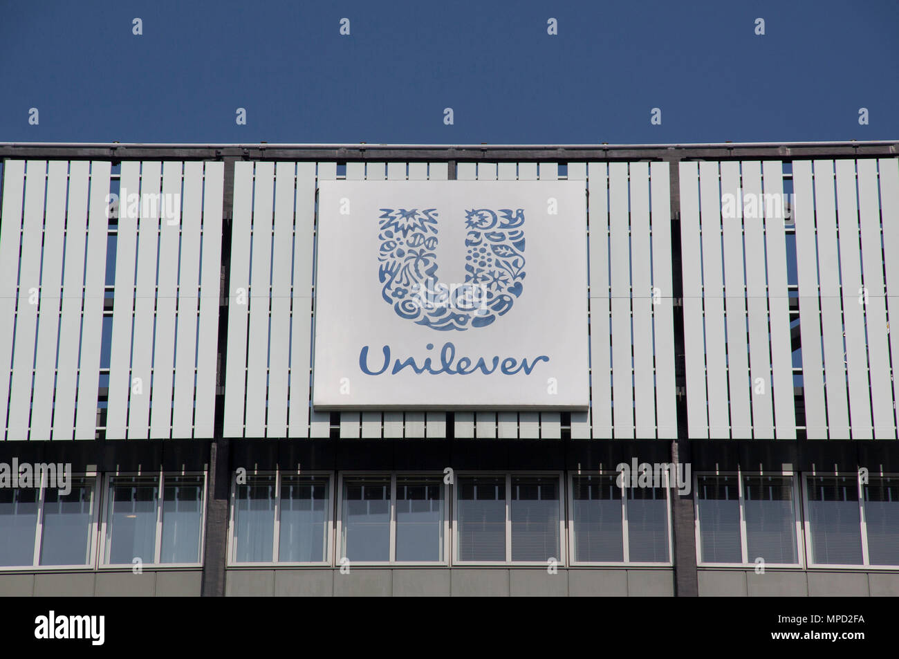 Unilever products Banque de photographies et d’images à haute ...