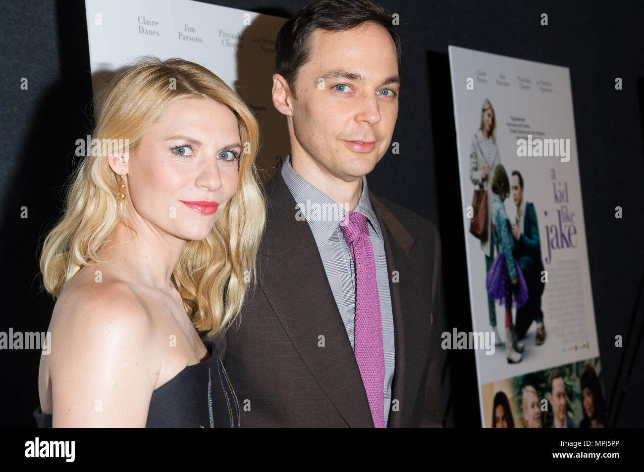Claire Danes et Jim Parsons assister à un enfant comme Jake première au ...
