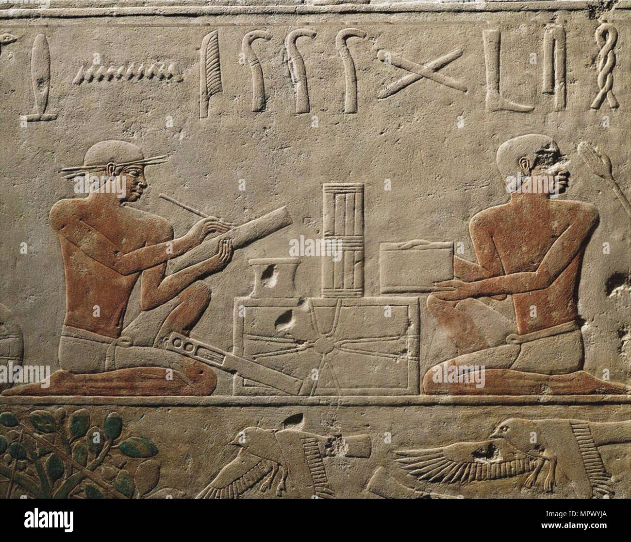 Deux scribes. De Secours d'Akhethotep Mastaba à Saqqarah, Ancien Empire ...