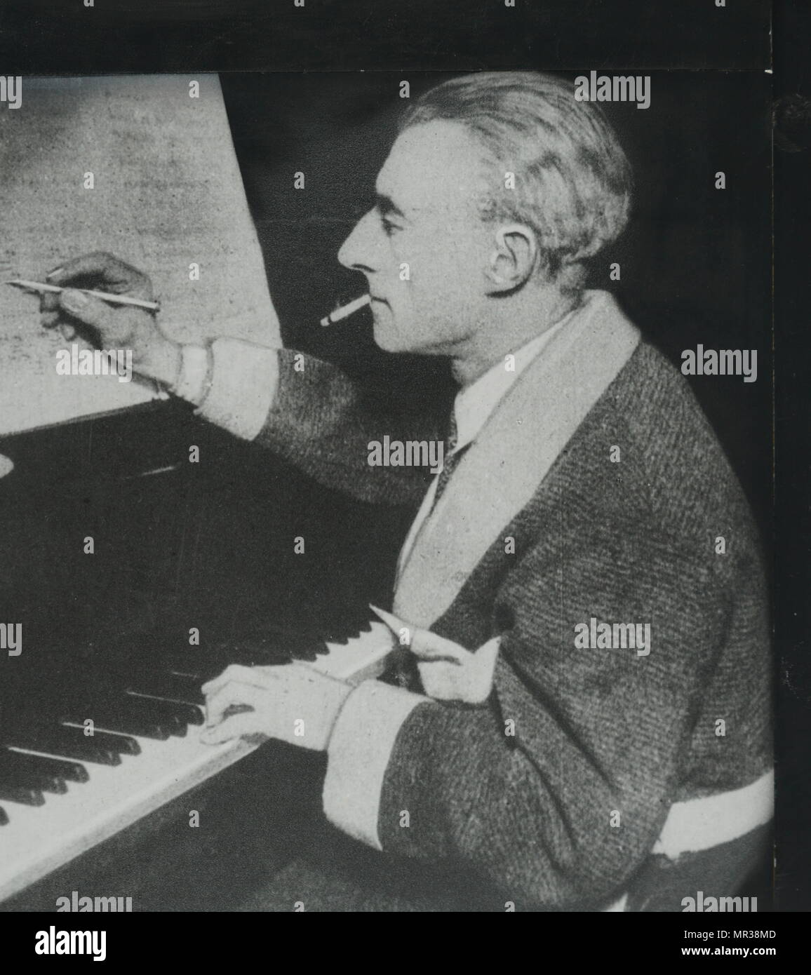 Pianiste compositeur français Banque de photographies et d’images à ...