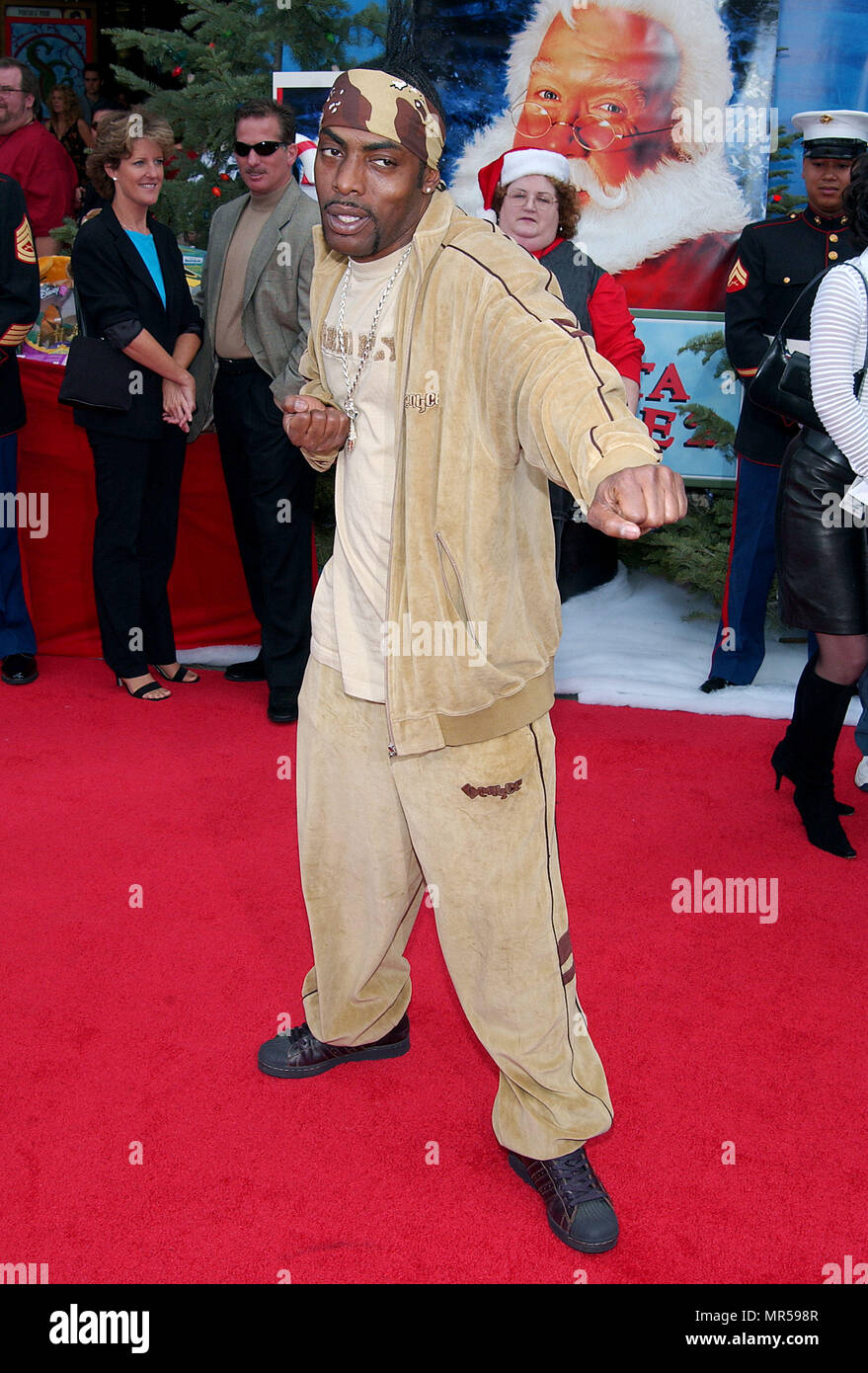Coolio arrivant à la Santa Clause 2 première mondiale au El Captain ...
