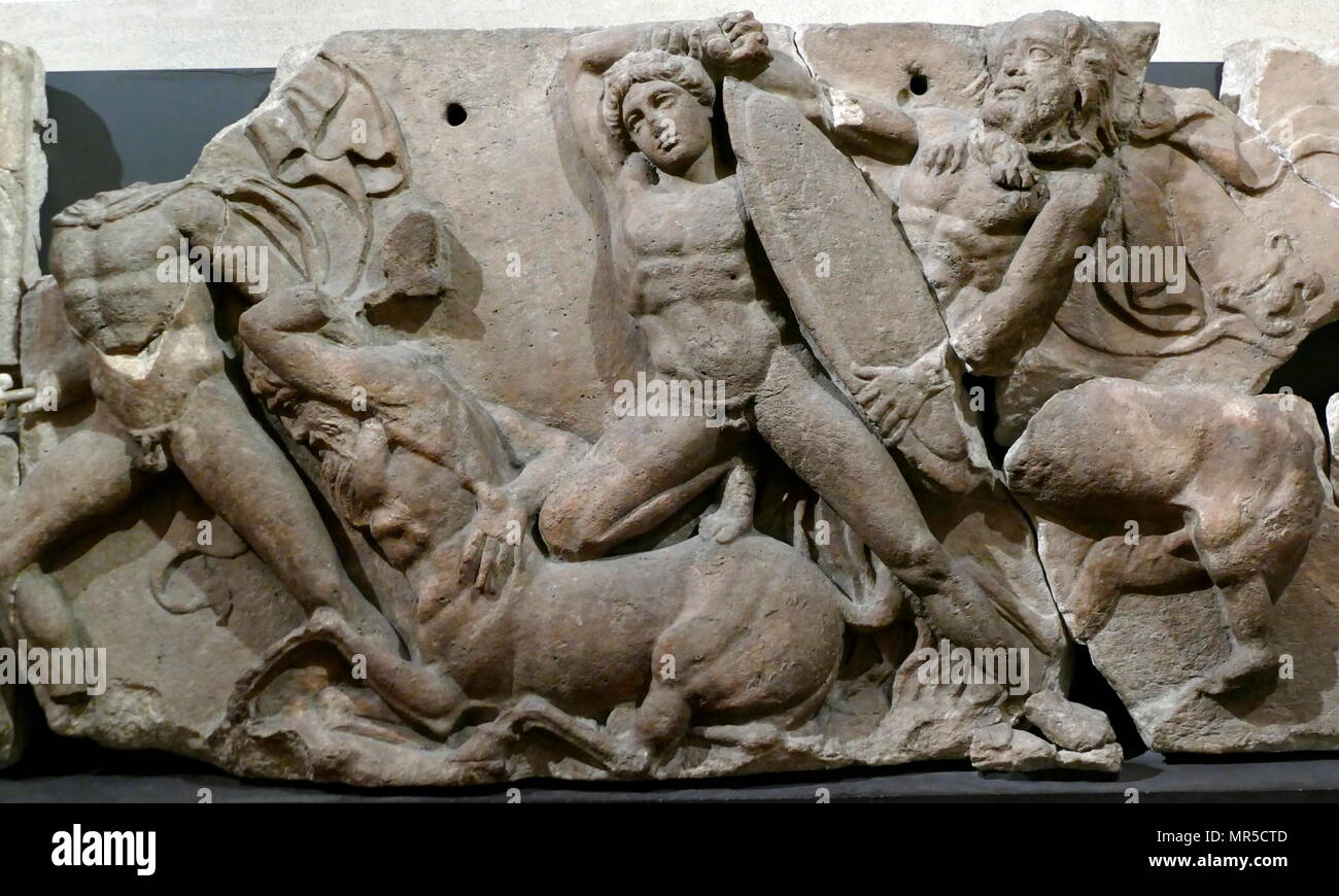 La Frise Bassae comprend une série de sculptures en relief du Temple d ...