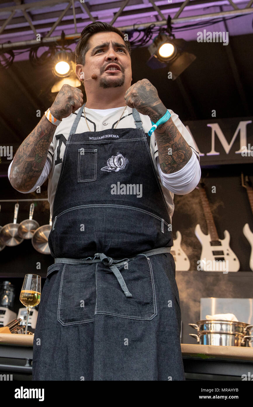 Aaron sanchez chef Banque de photographies et d’images à haute ...