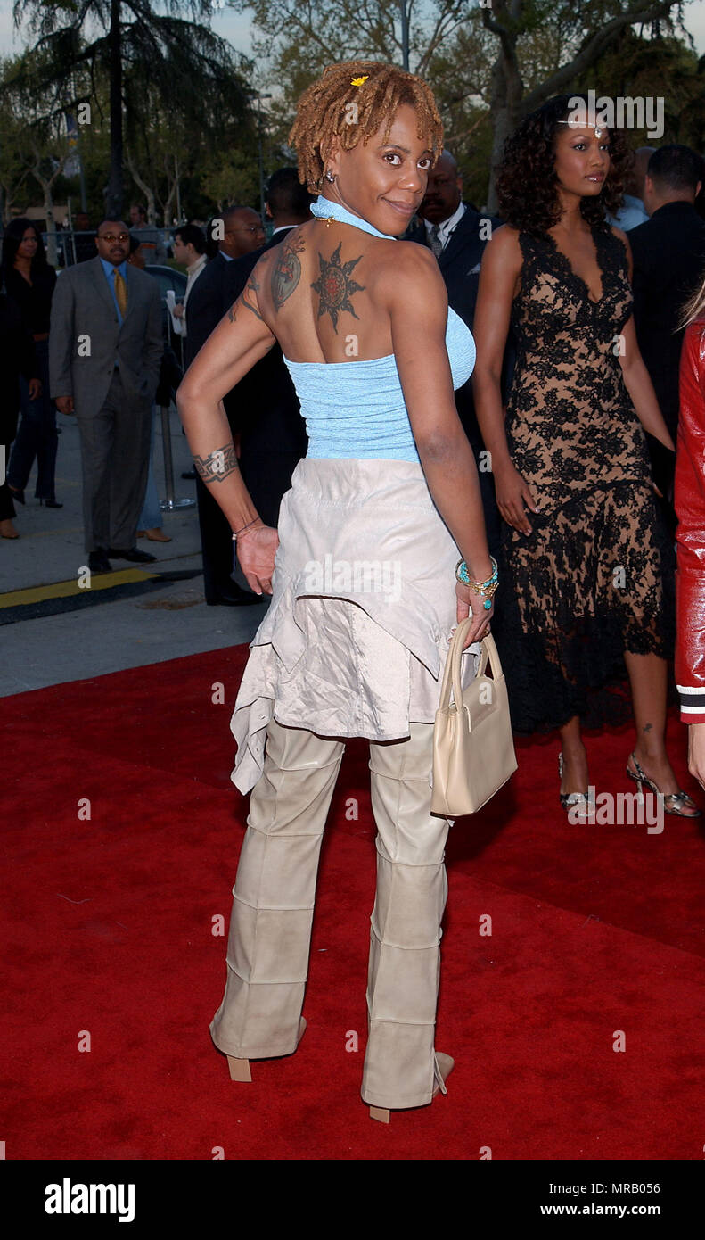 Debra Wilson arrivant à la 16e Conférence annuelle de Soul Train Music ...