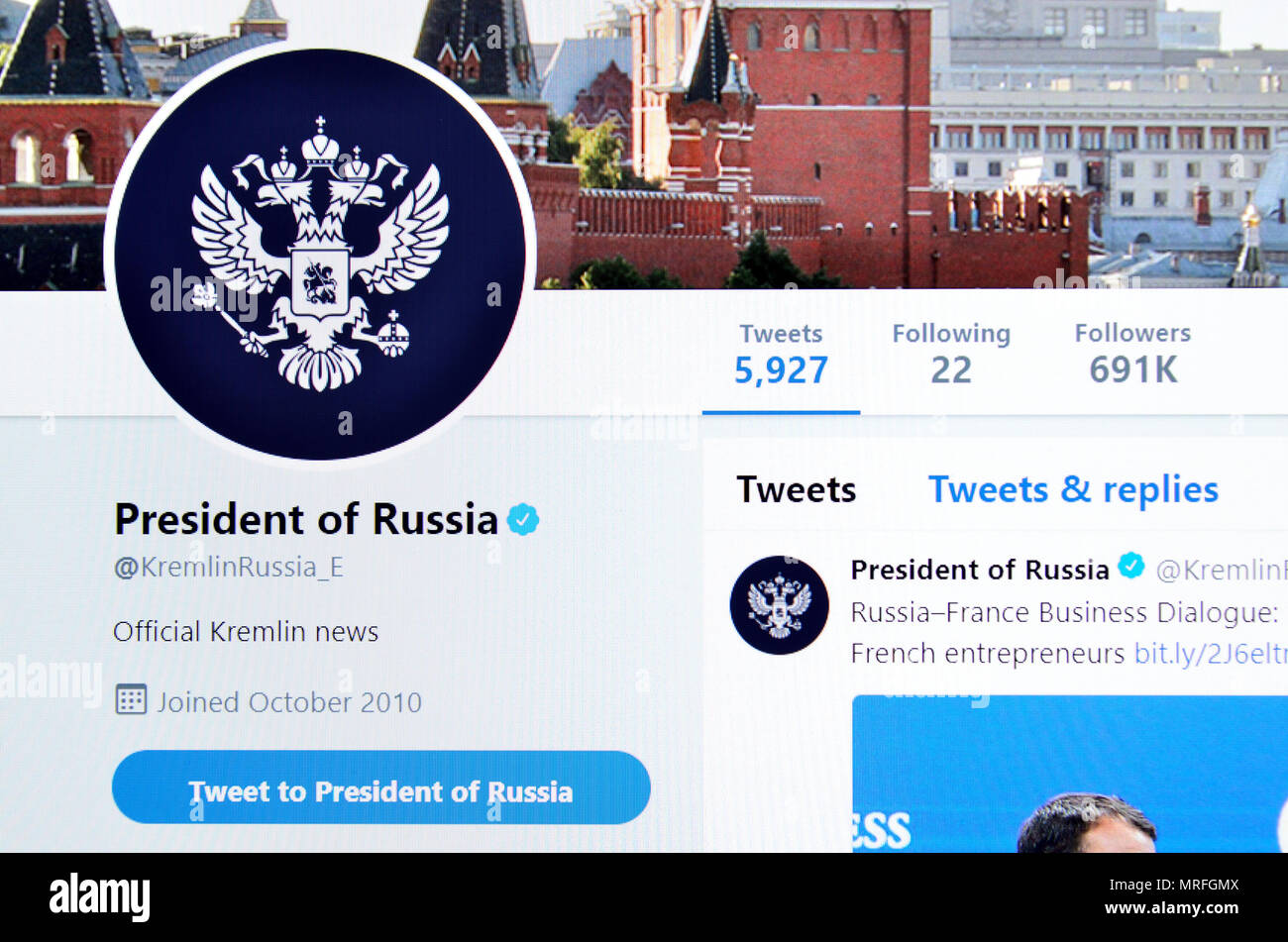 Vladimir putin twitter page Banque de photographies et d’images à haute ...