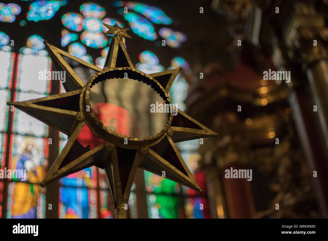 Relique catholique Banque de photographies et d’images à haute ...