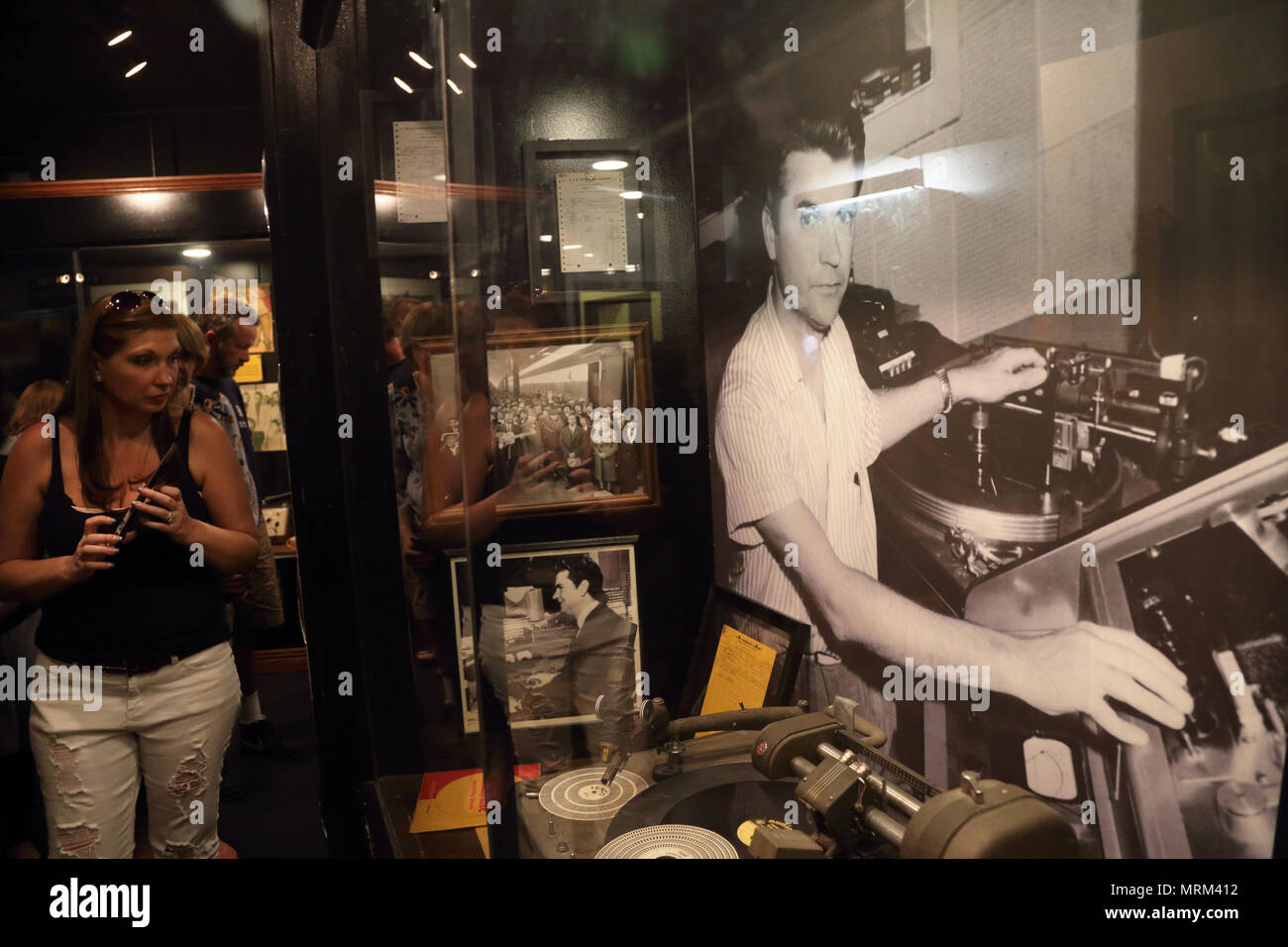 Photo historique de Sun Studio fondateur Sam Phillips la découverte d ...