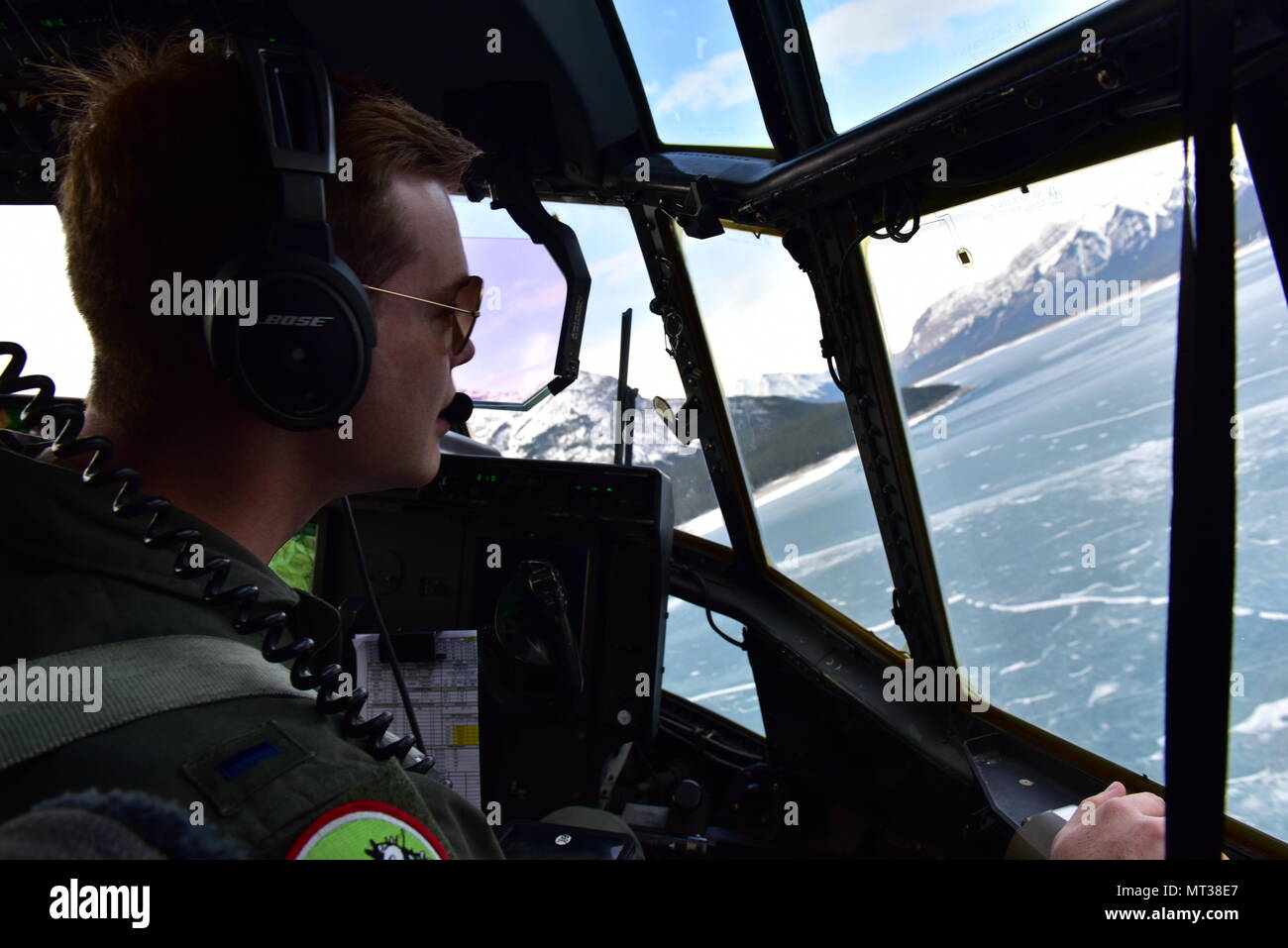 U.S. Air Force 1er lieutenant Alex Randall, 41e Escadron de transport ...