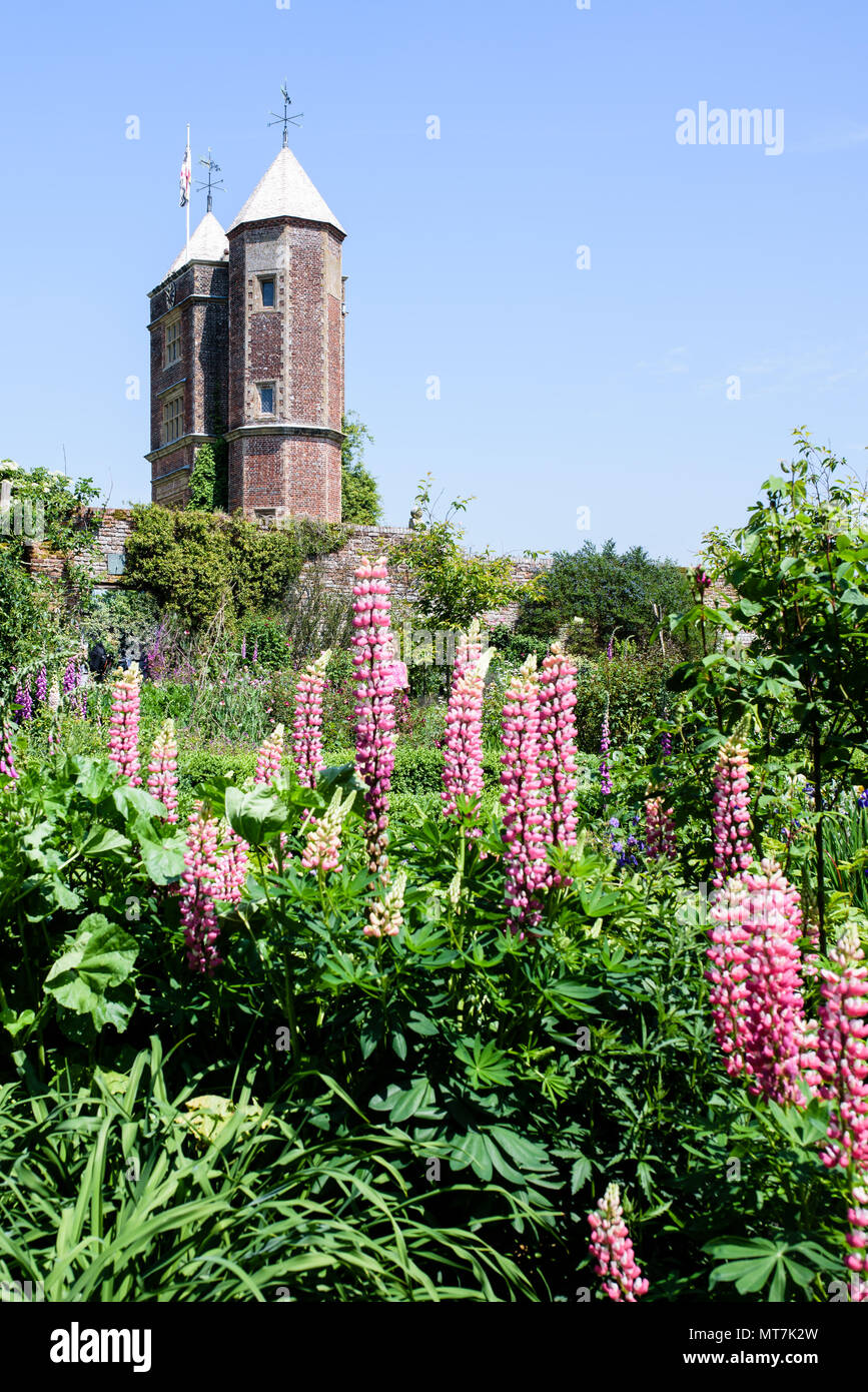 Jardin du château de sissinghurst Banque de photographies et d’images à ...
