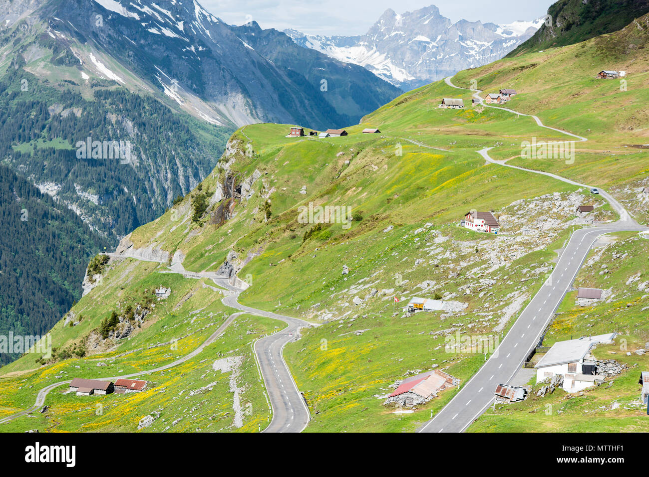 Klausenpass suisse, altdort uri à linthal mollis Photo Stock - Alamy