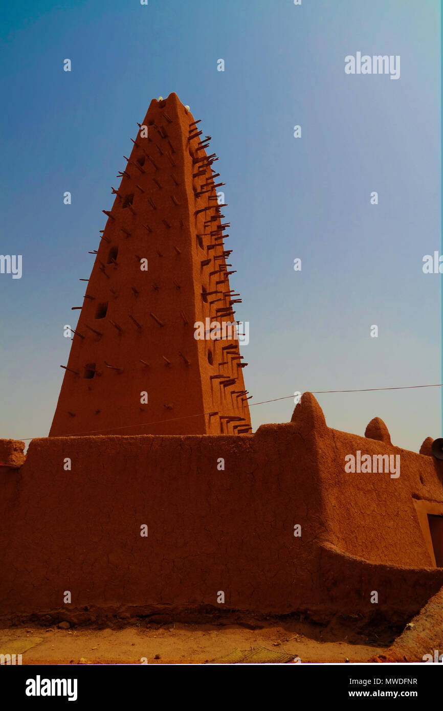 Mosquée agadez Banque de photographies et d’images à haute résolution ...