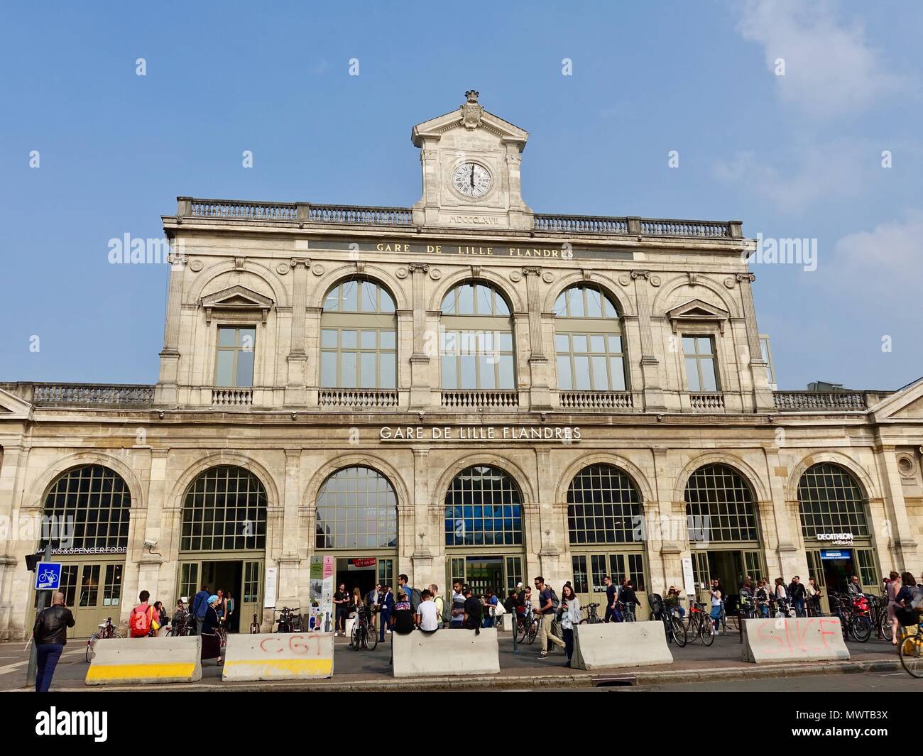 Gare de lille lille flandres Banque de photographies et d’images à haute résolution - Alamy