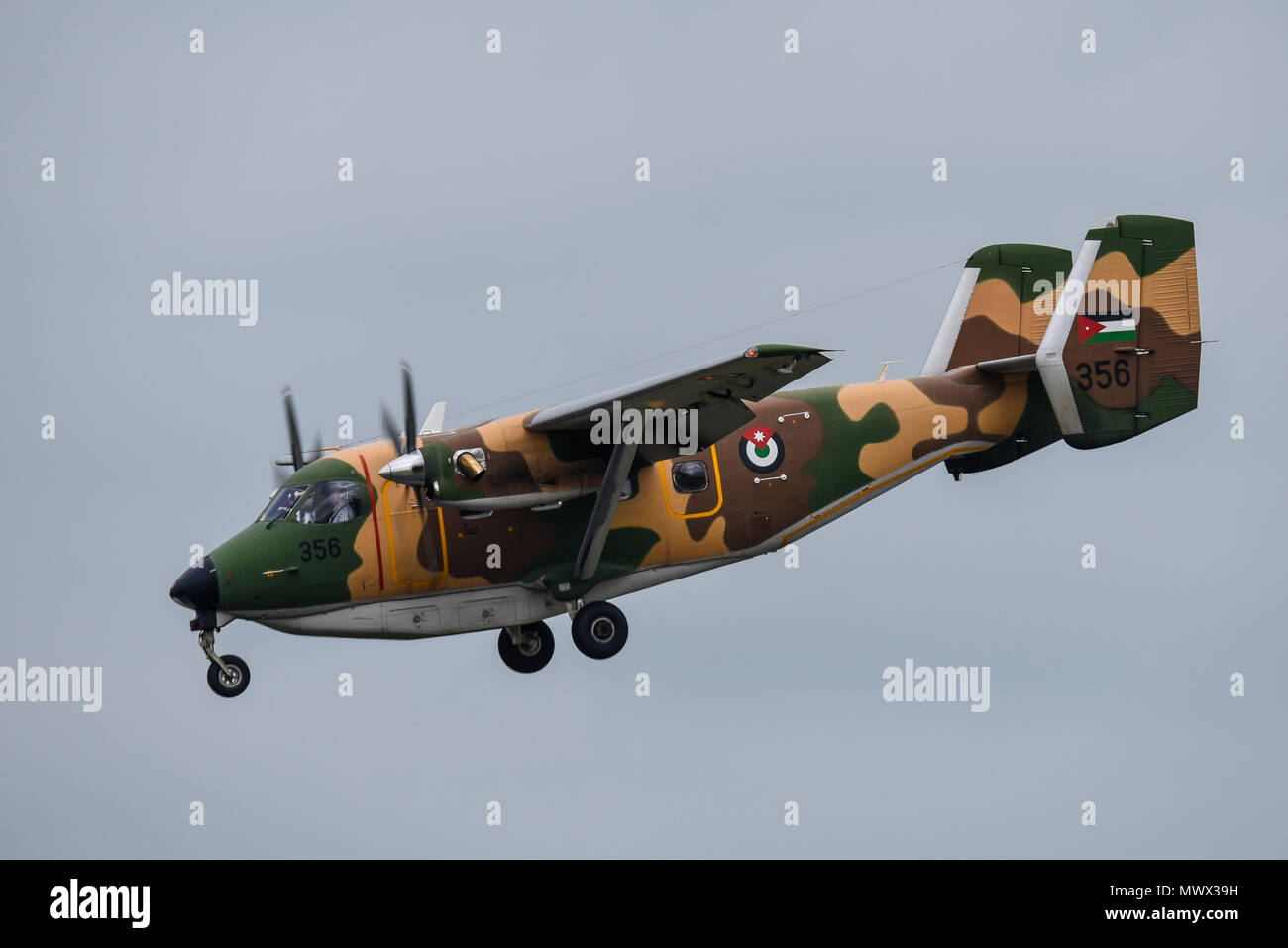 Avion pzl m28 skytruck Banque de photographies et d’images à haute ...