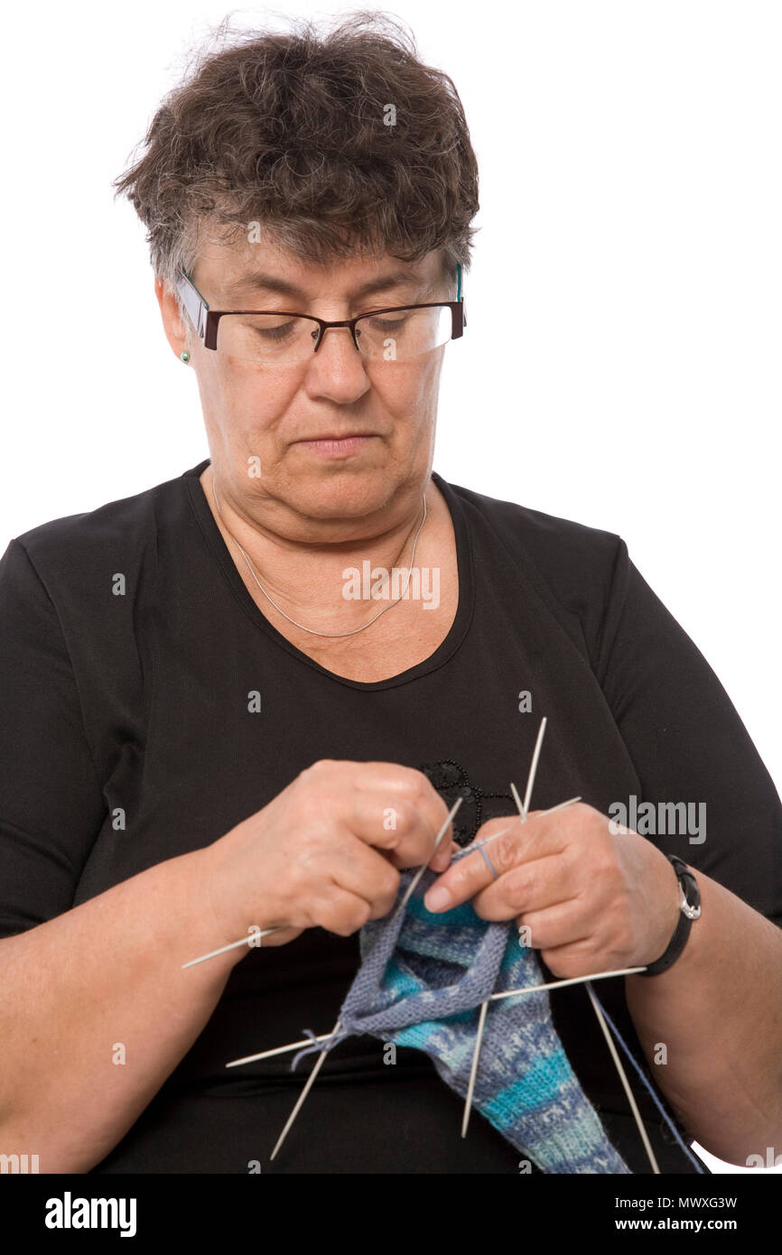 Old woman knit socks Banque de photographies et d’images à haute ...