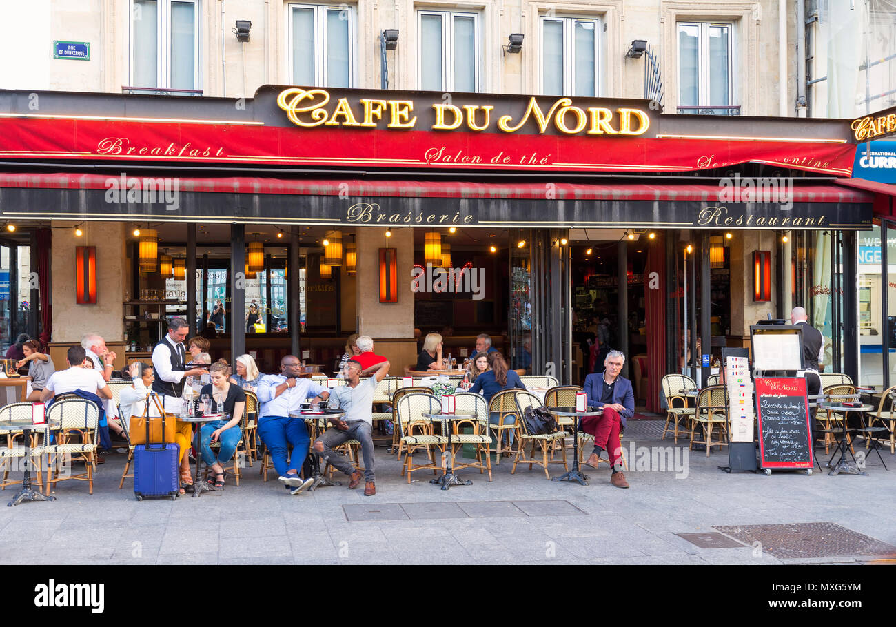 Parisien cafe Banque de photographies et d’images à haute résolution ...