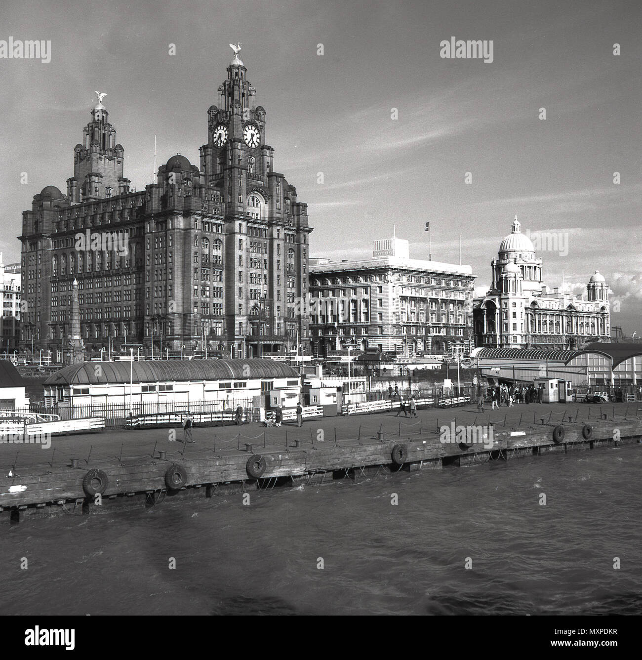 Liverpool docks historical Banque de photographies et d’images à haute ...