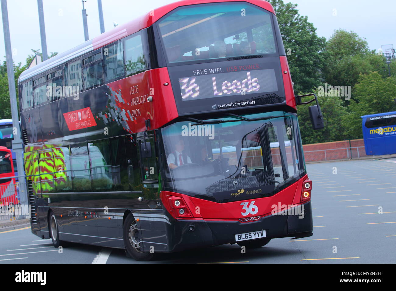 La compagnie de bus harrogate leeds Banque de photographies et d’images ...