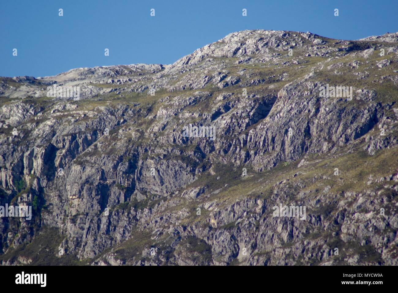 La crête de la montagne de Beinn a'Mhuinidh, Quartzite basale géologie ...