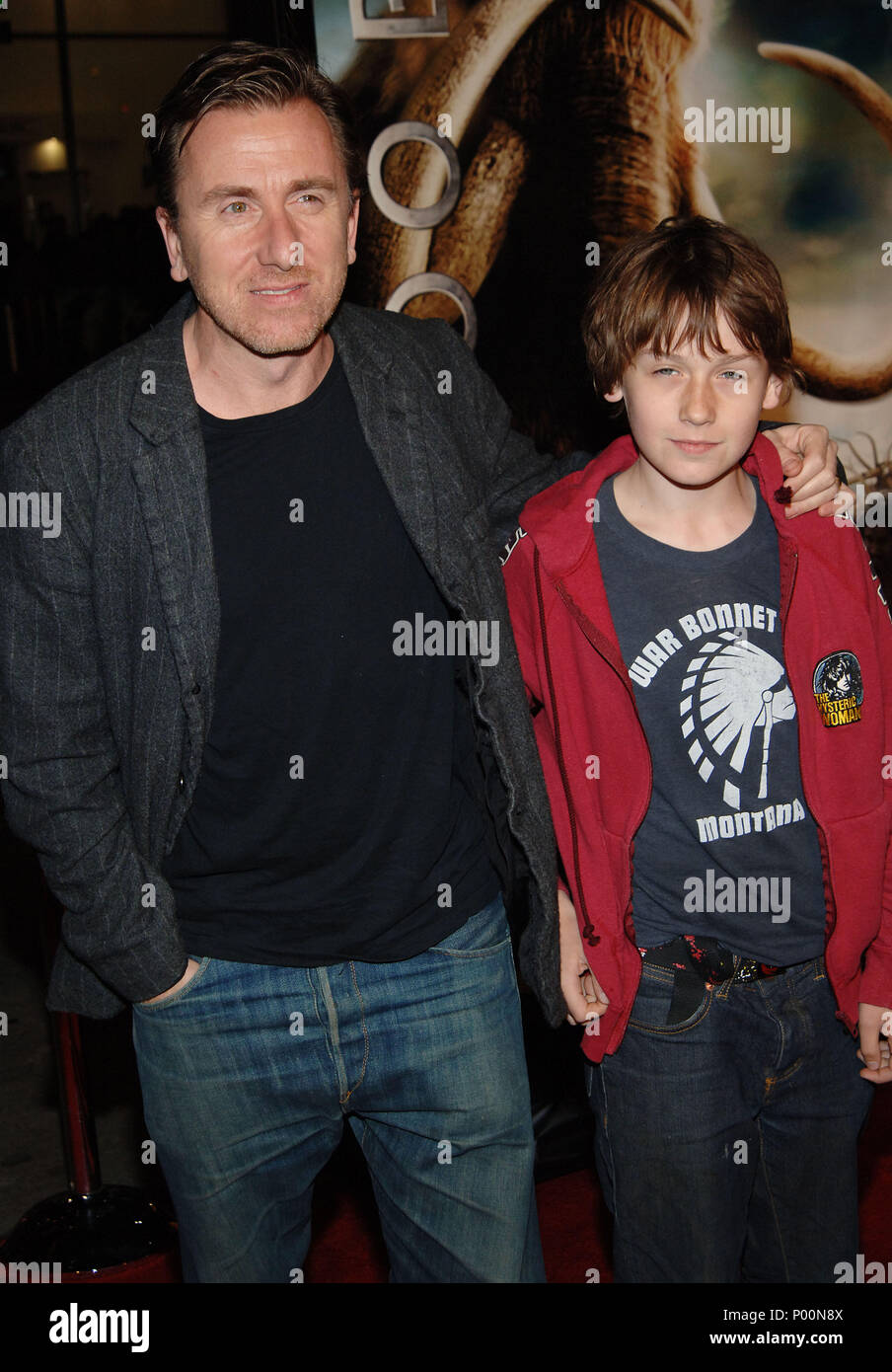 Tim Roth et fils 10 000 BC Premiere au Chinese Theatre de Los Angeles ...