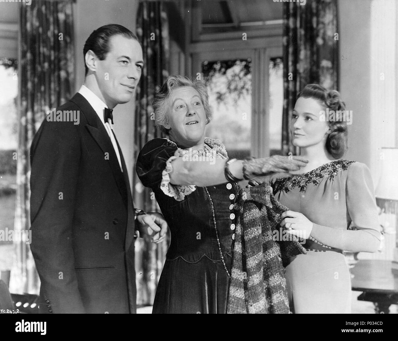 Blithe spirit 1945 margaret rutherford Banque de photographies et d ...