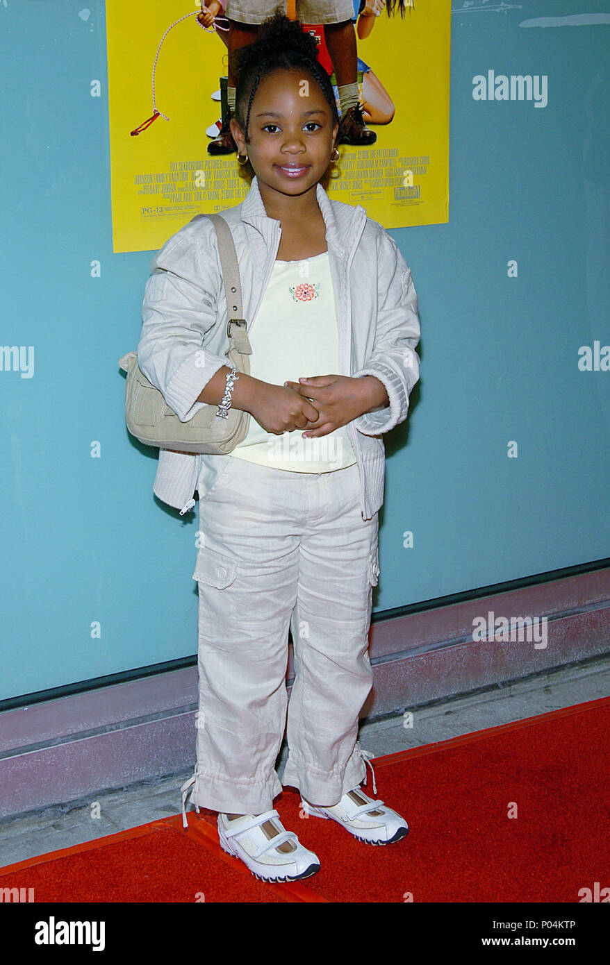 Dee Dee Davis arrivant à la Johnson Family Vacation Première au ...