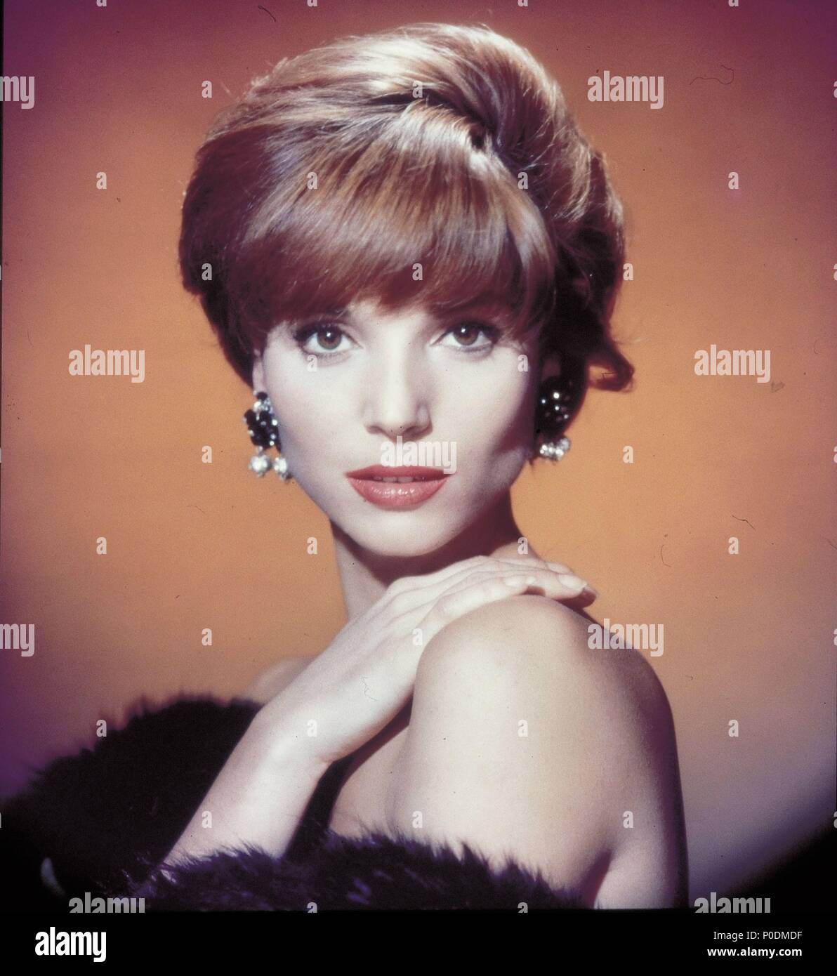 Elsa martinelli elsa martinelli elsa Banque de photographies et d ...