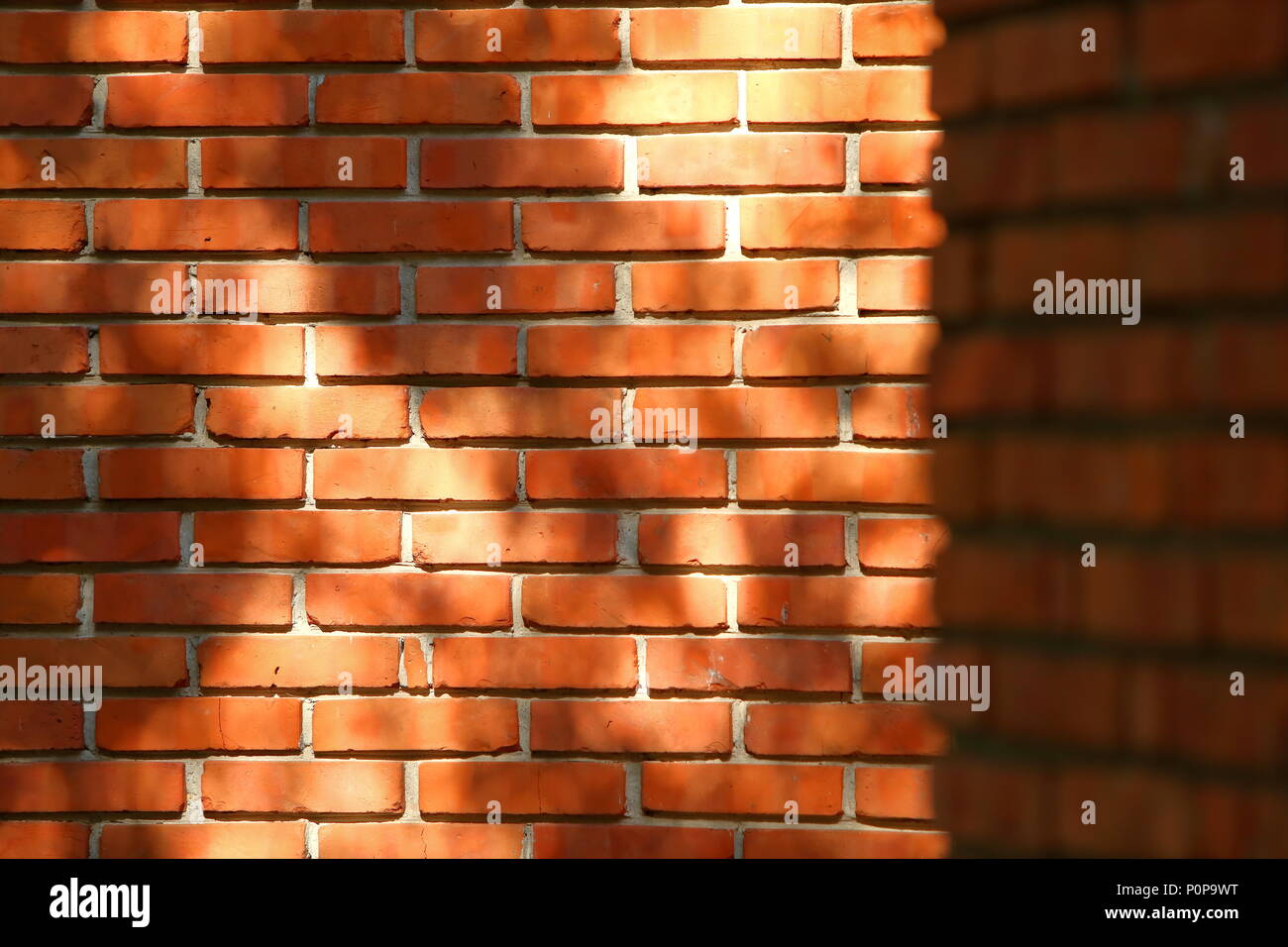 Briques rouges faites à la main Banque de photographies et d’images à ...