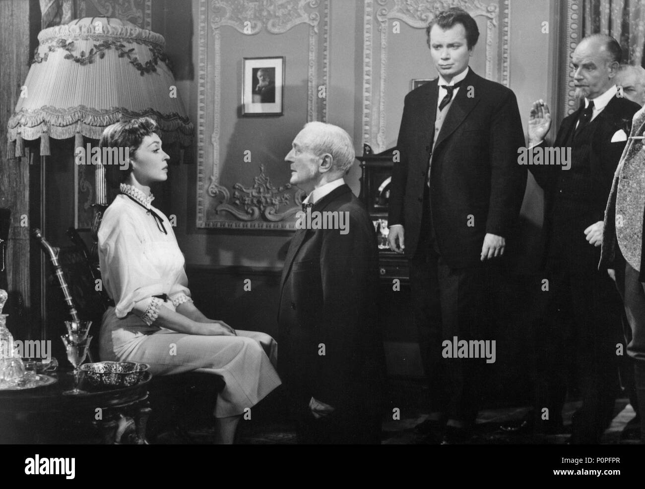 Lilli palmer anastasia Banque de photographies et d’images à haute ...