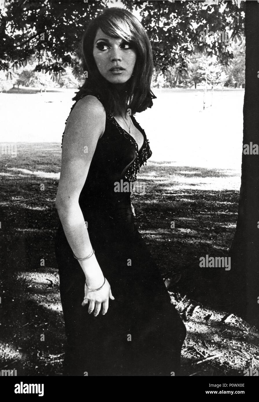 Amanda lear Banque de photographies et d’images à haute résolution - Alamy