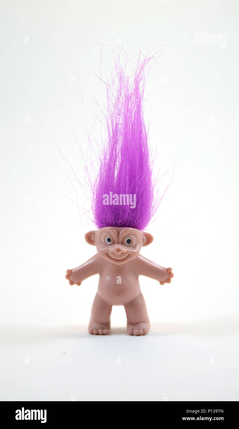 Trolls doll Banque de photographies et d’images à haute résolution - Alamy