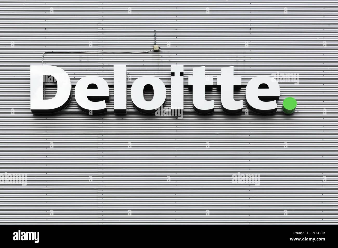 Deloitte logo Banque de photographies et d’images à haute résolution ...