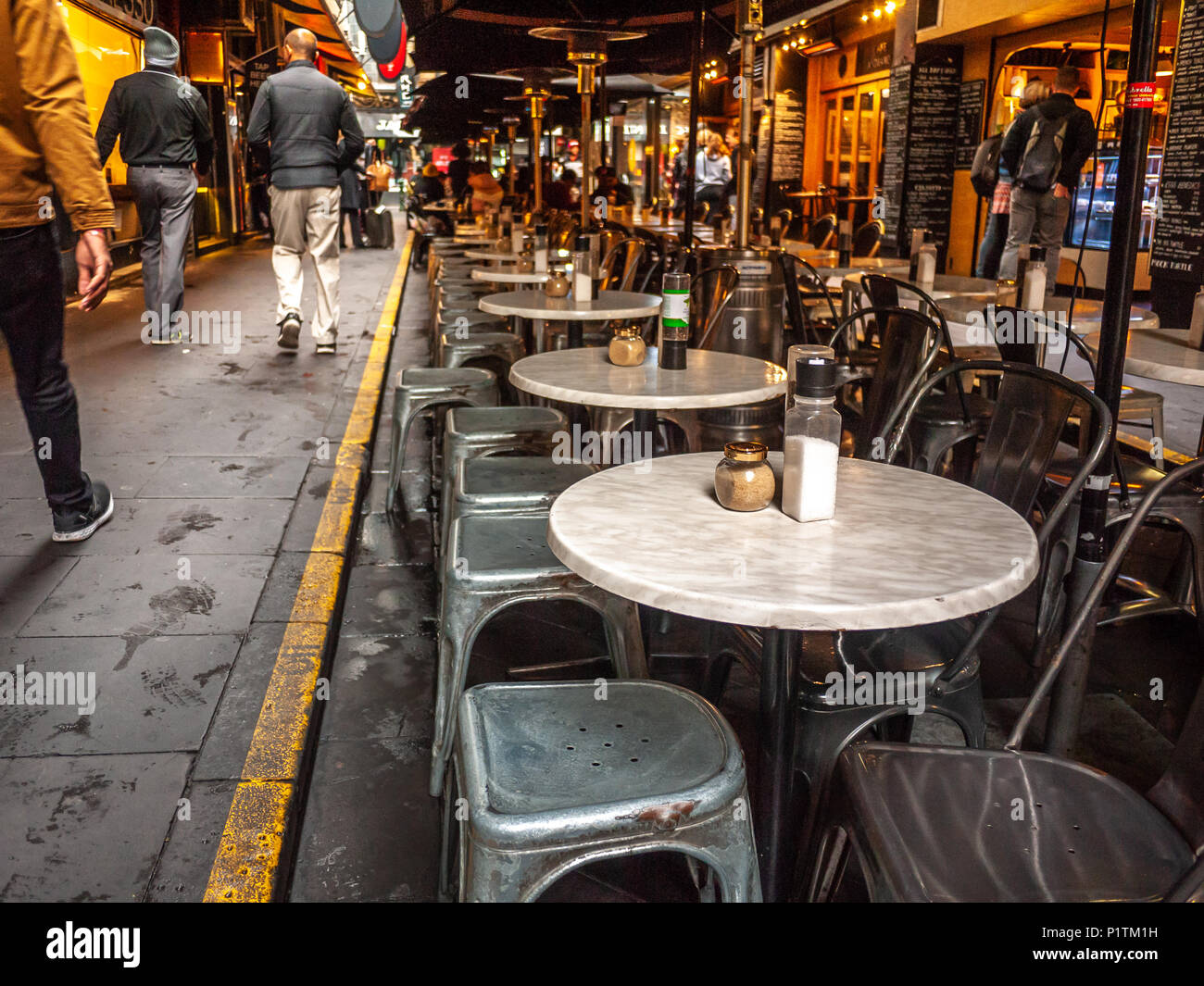 Barres de ruelle Banque de photographies et d’images à haute résolution ...