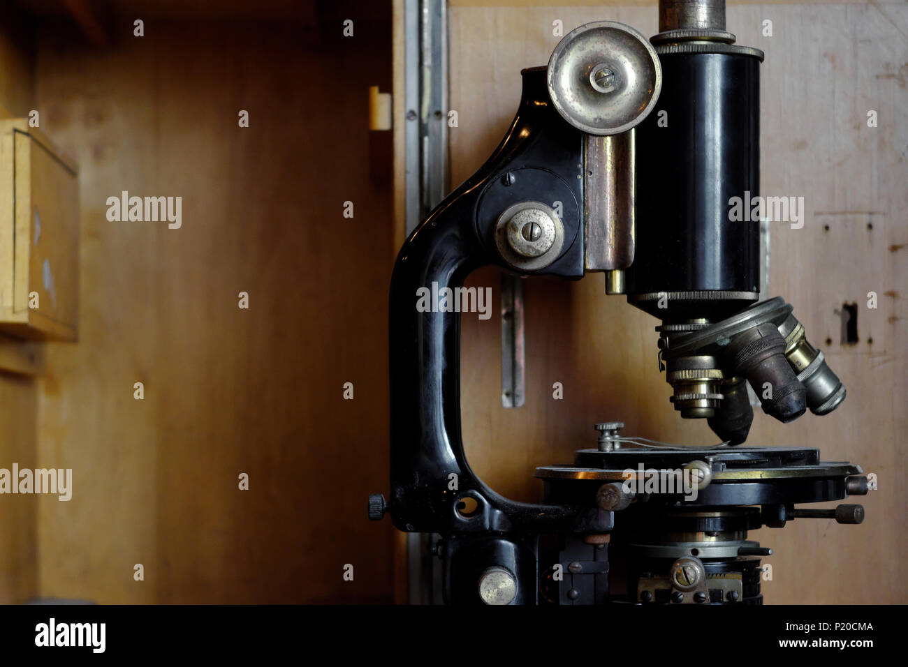 Laboratoire anciens Banque de photographies et d’images à haute ...