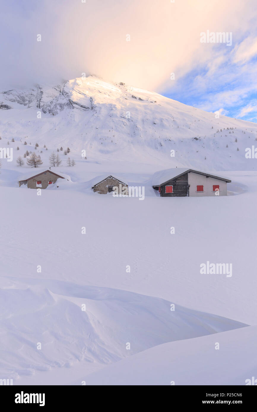Sommet du col du simplon Banque de photographies et d’images à haute ...