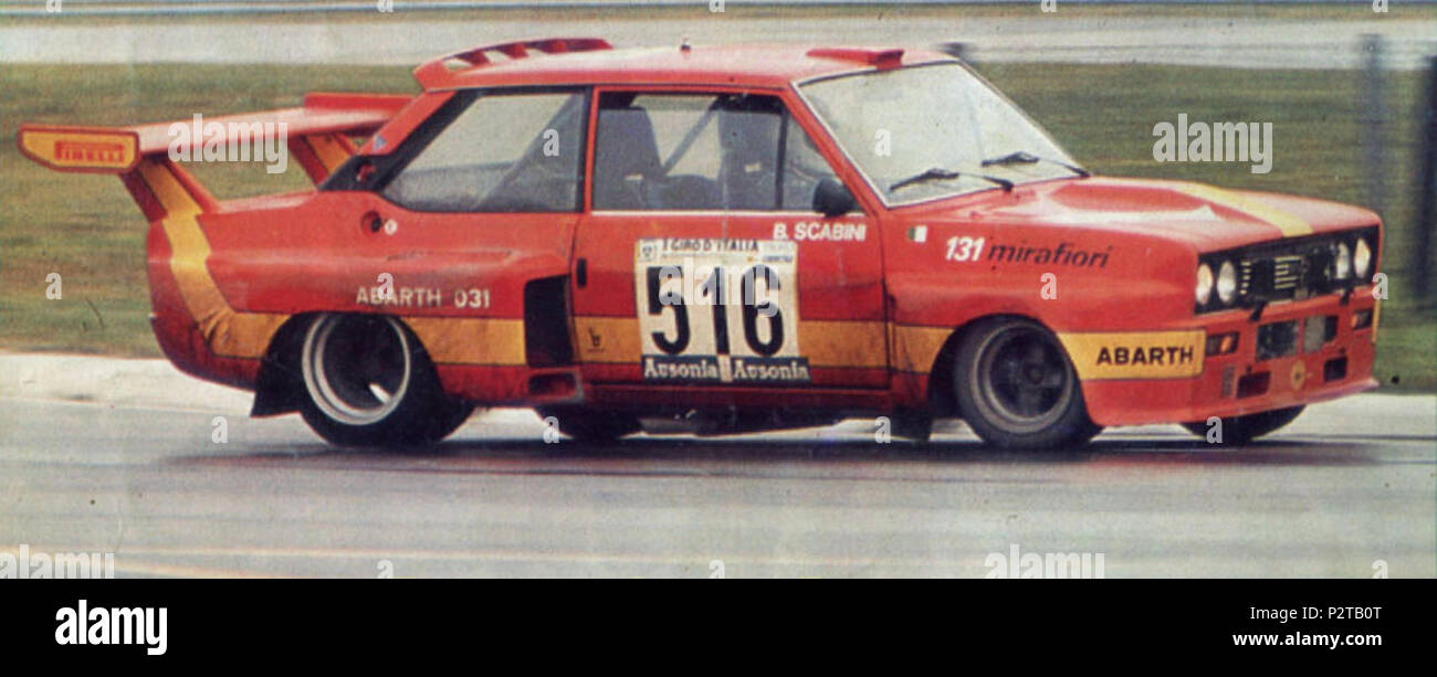 . Italiano : Imola, autodromo Dino Ferrari, 13 ottobre 1975. Il pilota ...