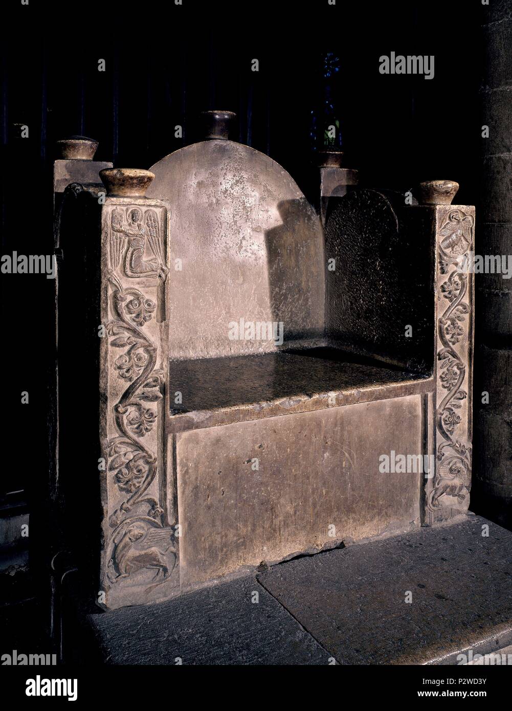 Episcopal throne Banque de photographies et d’images à haute résolution ...