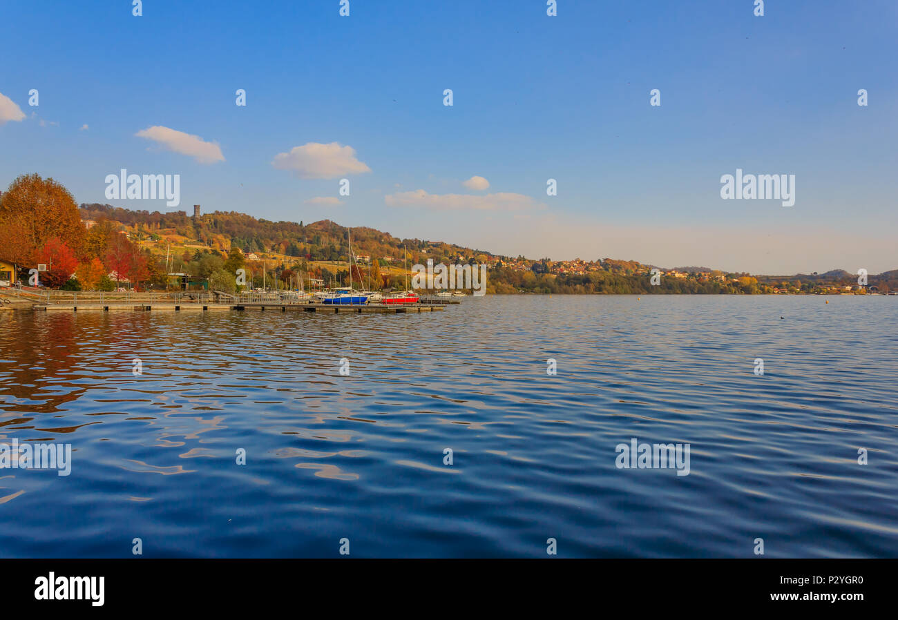 Lago di viverone Banque de photographies et d’images à haute résolution ...