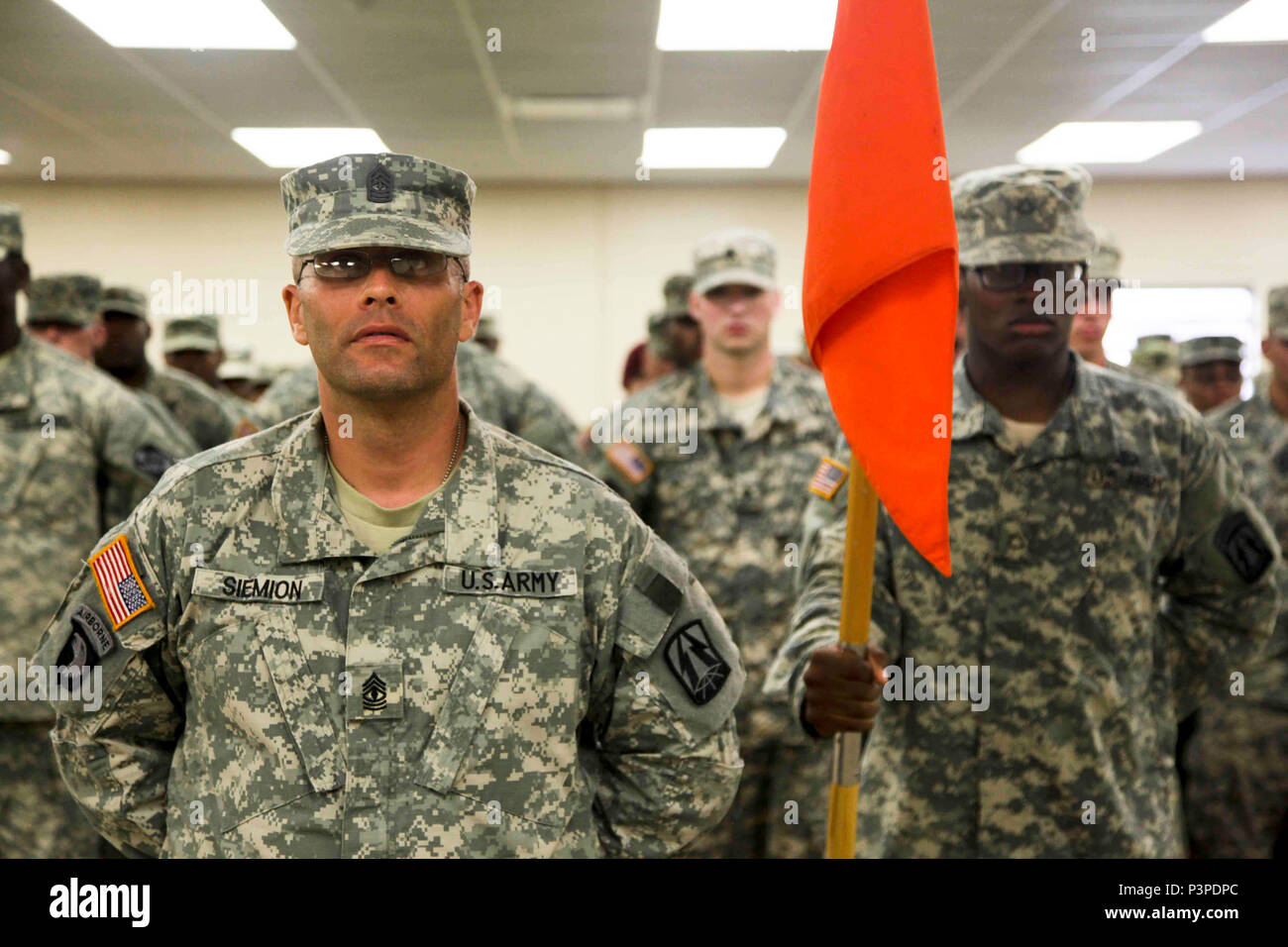 982nd combat camera company Banque de photographies et d’images à haute ...