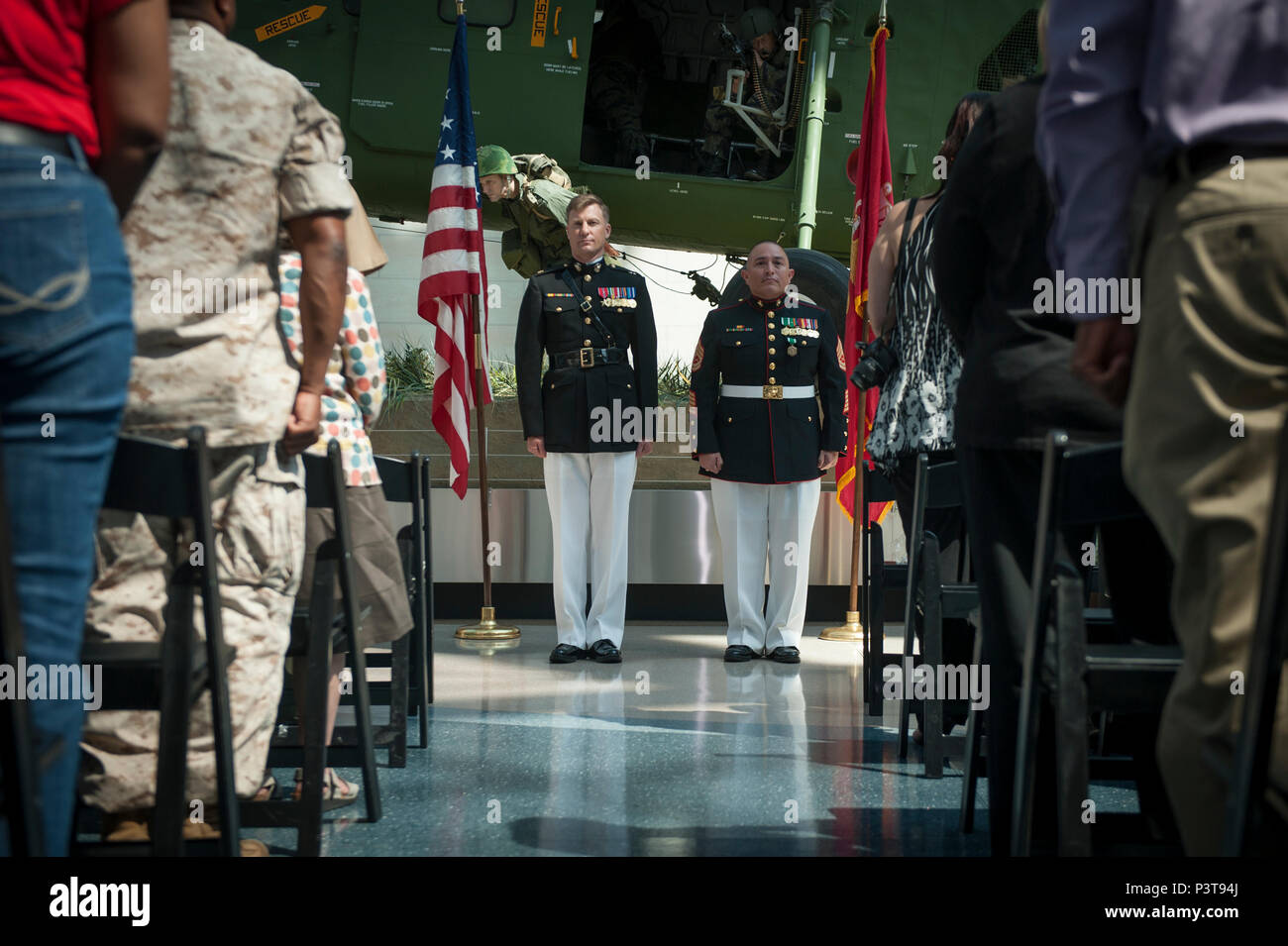 Le sergent d'artillerie du Corps des Marines des États-Unis. David E ...