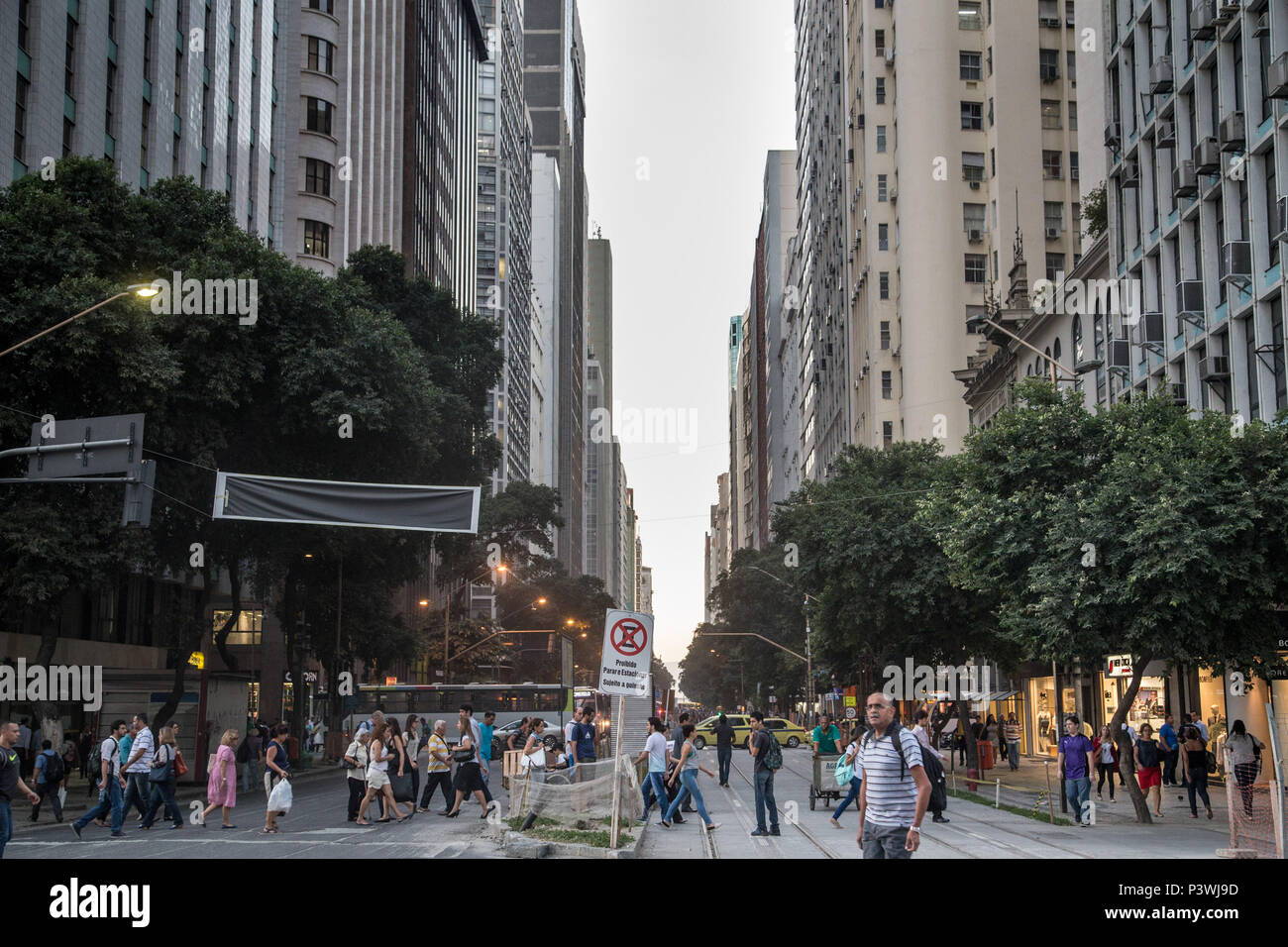 Rio de janeiro avenida central Banque de photographies et d’images à ...