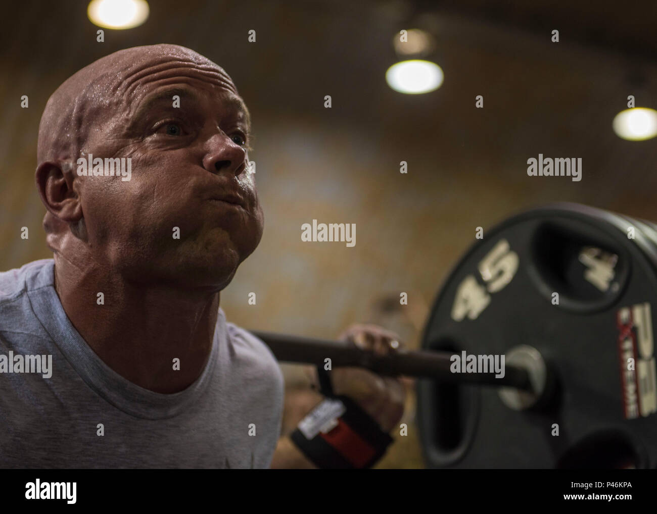 Le capitaine Benjamin Swope, 455 e Escadron des Forces de sécurité de ...