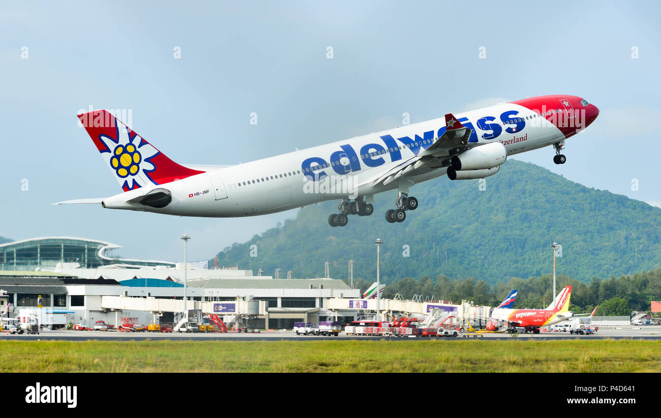 Avion edelweiss air airbus a340 300 Banque de photographies et d’images ...