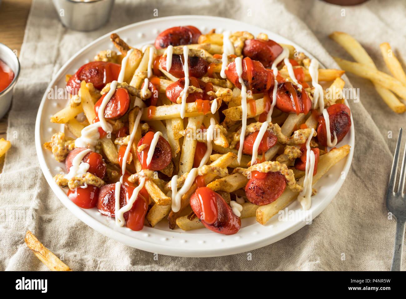 Salchipapas salchipapa peruvian cuisine Banque de photographies et d ...