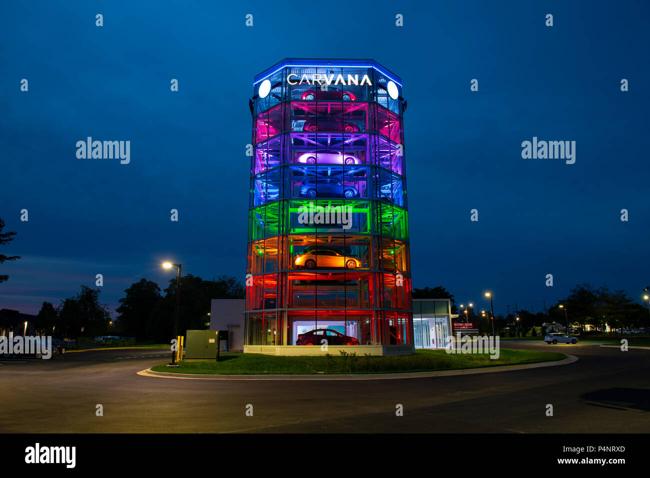 Comment utiliser un distributeur automatique Banque de photographies et ...