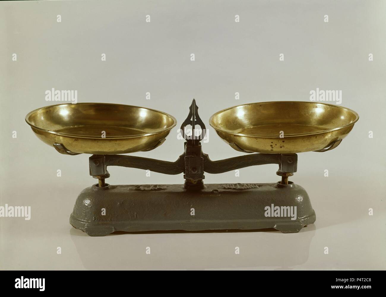 Balance de roberval Banque de photographies et d’images à haute ...