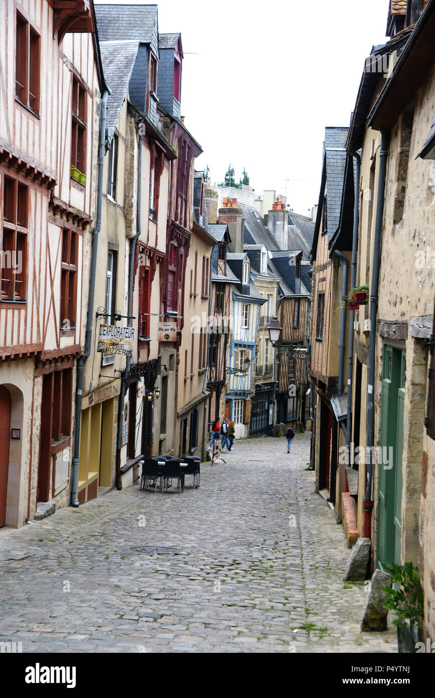 Le mans vieille ville Banque de photographies et d’images à haute ...
