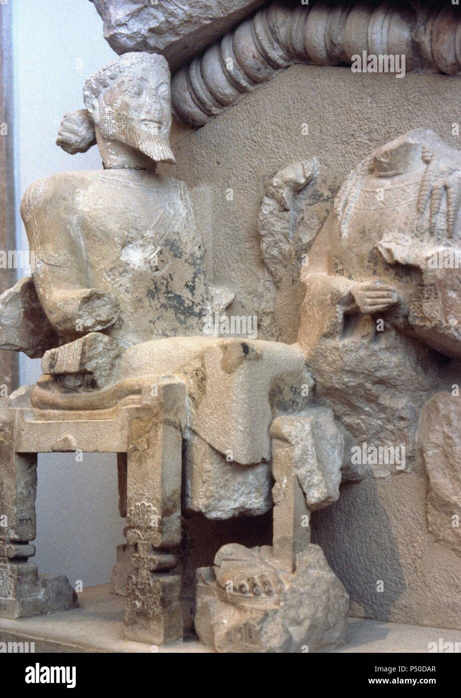 Fronton grec Banque de photographies et d’images à haute résolution - Alamy