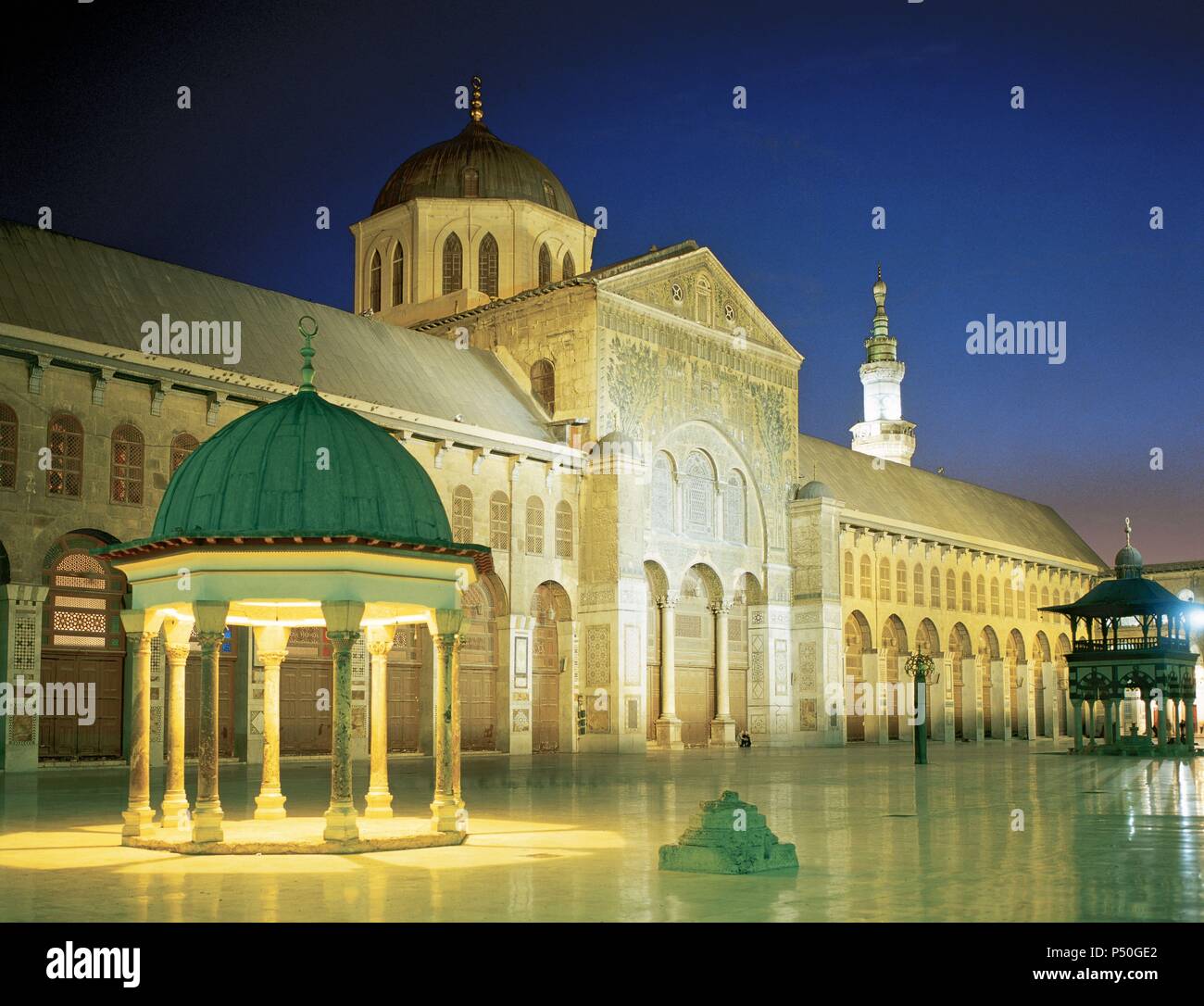 La Syrie. Damas. La Mosquée des Omeyyades ou Grande Mosquée de Damas ...