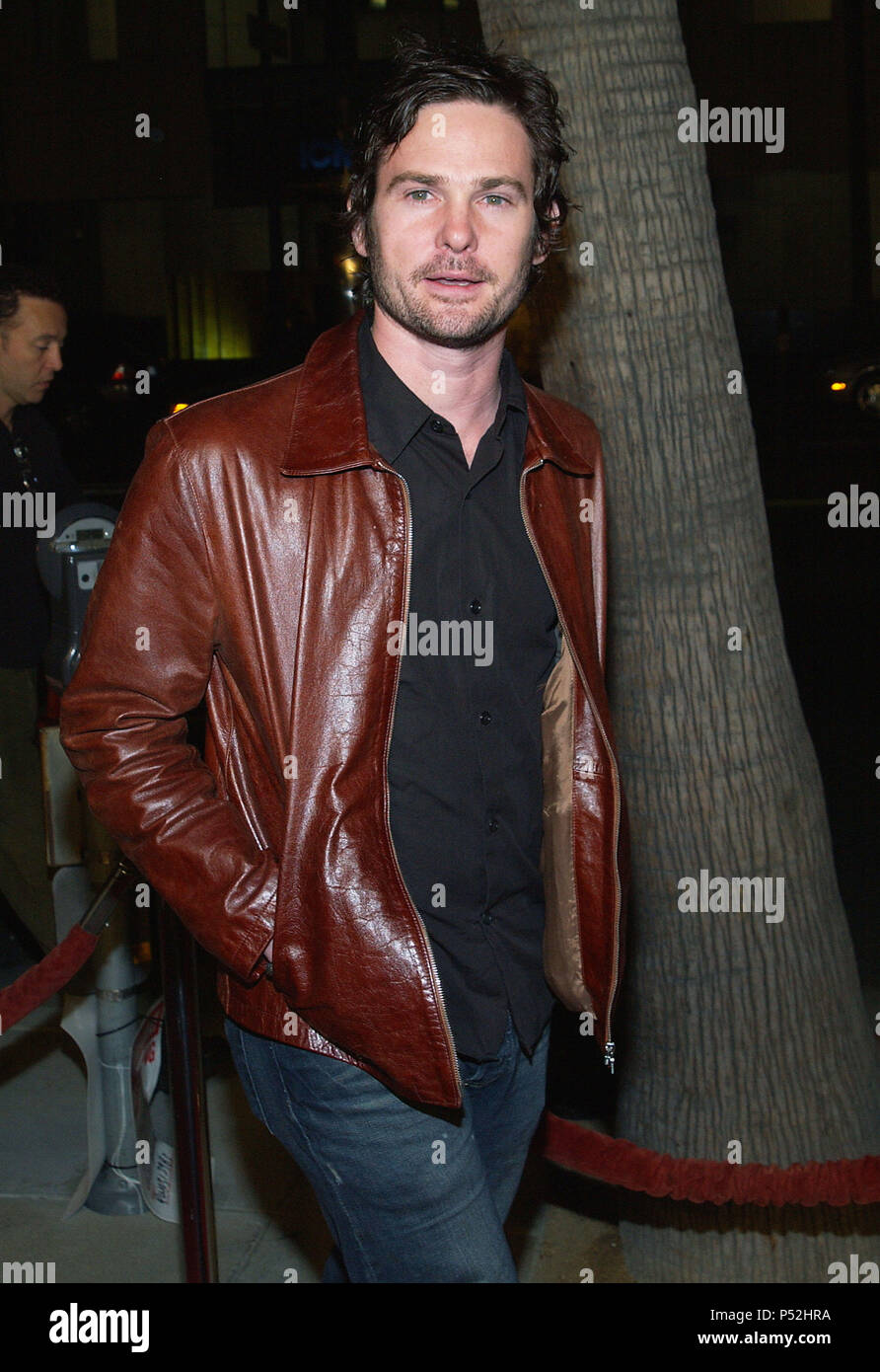 Henry Thomas arrivant à la premiere ' ' 21 grammes à l'Academy of ...